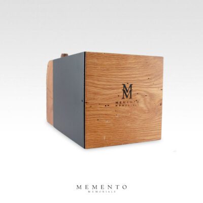 Barn Wood Cremation Urn 004 - Aril